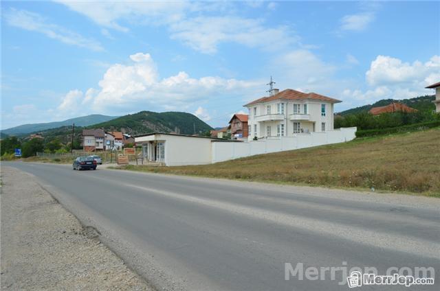 Shitet toka ne hyrje te Mitrovices, Shupkovc | Mitrovicë Shitet toka ne hyrje te Mitrovices, Shupkovc | Mitrovicë